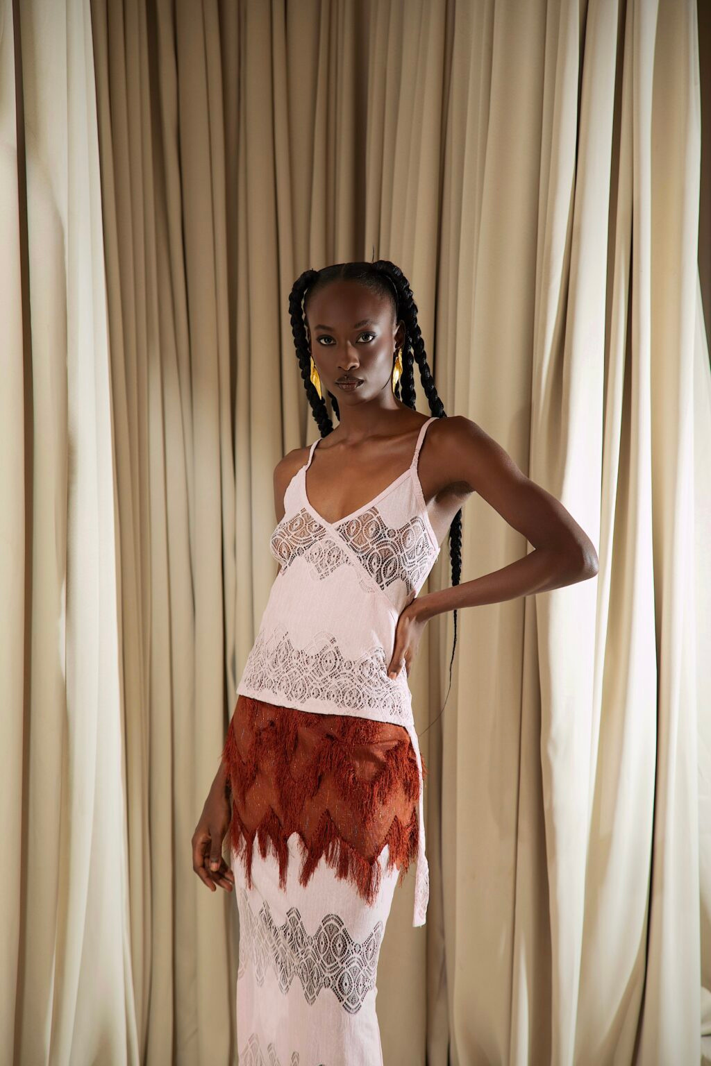 Nengi Top - Emmy Kasbit